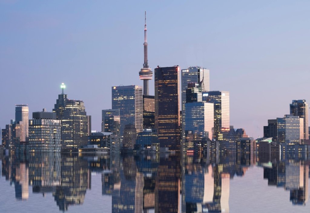 Navigating Toronto's 2025 Real Estate Landscape: A Home Buyer's
